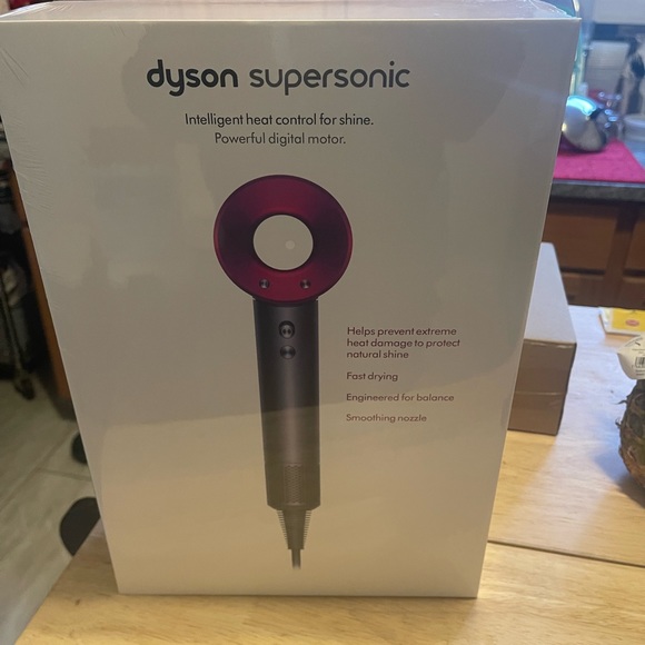 Dyson | Hair | New Dyson Supersonic Hd3 Hair Dryer Iron Fuchsia Color ...